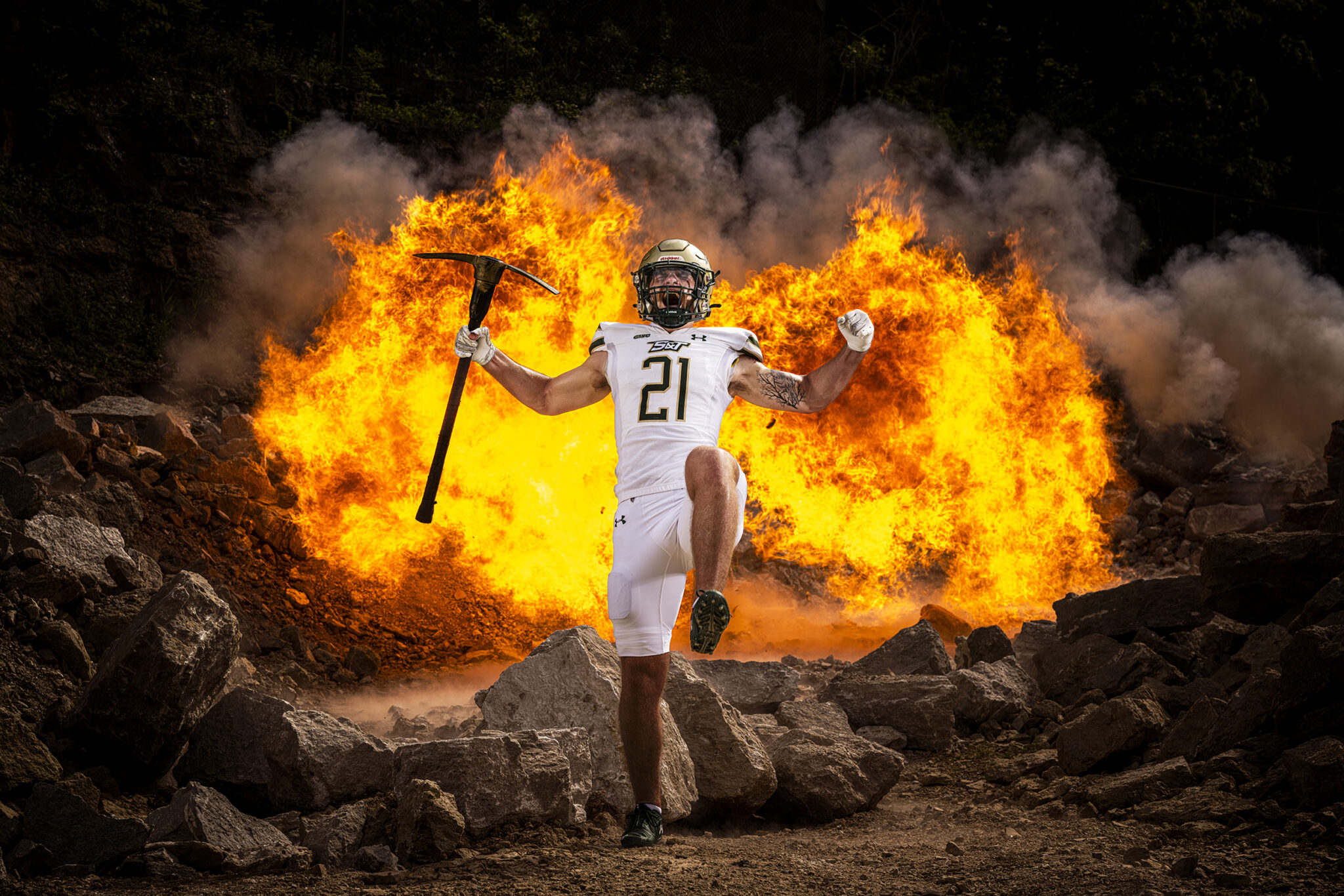 Missouri S&T – News and Events – S&T linebacker channels explosiveness ...